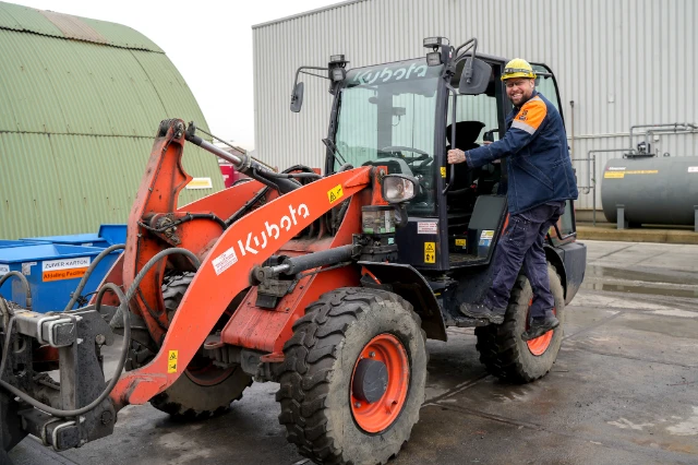 David De Pooter (40), Operator Facilities