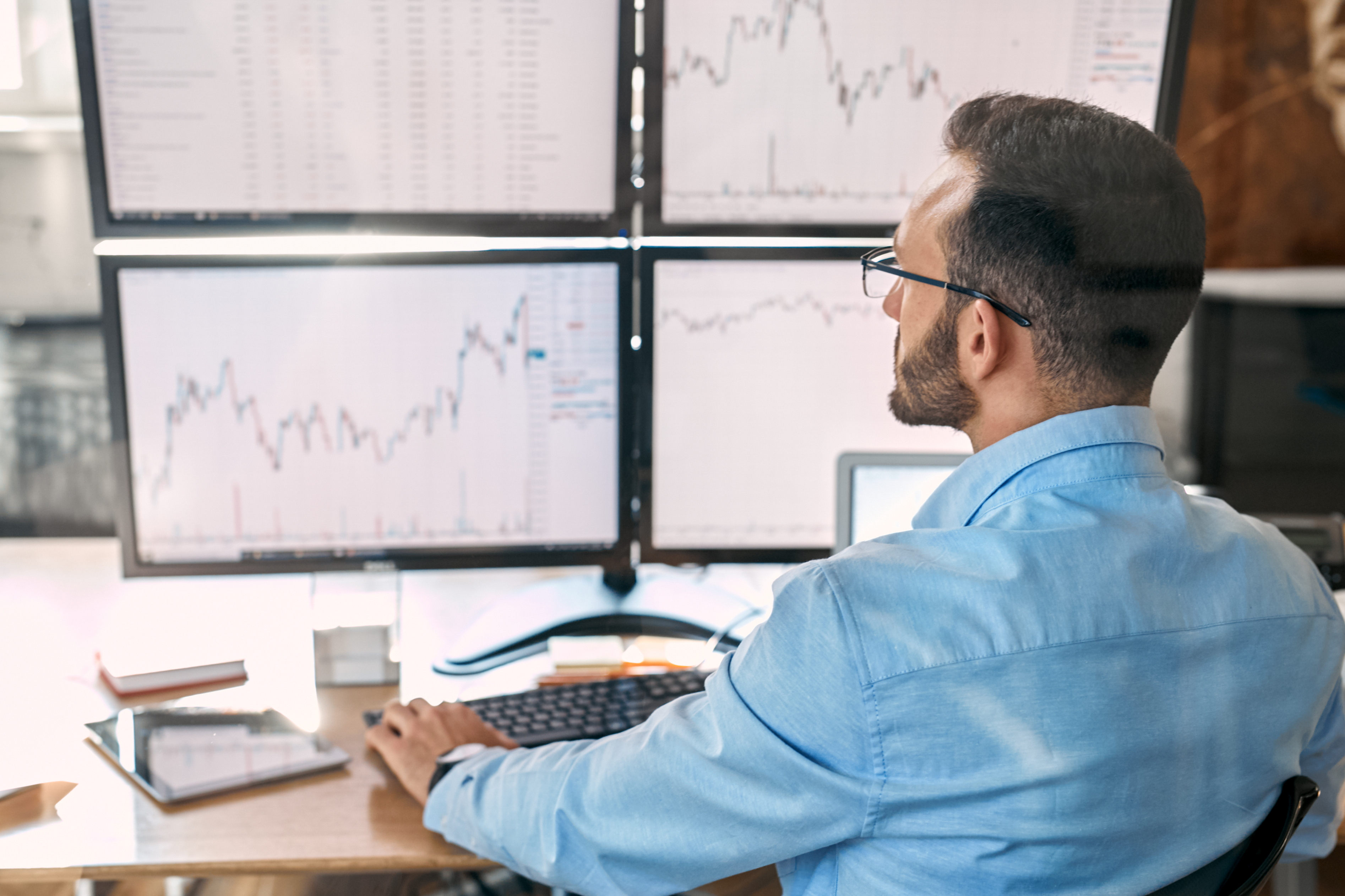 Analysts & Estimates