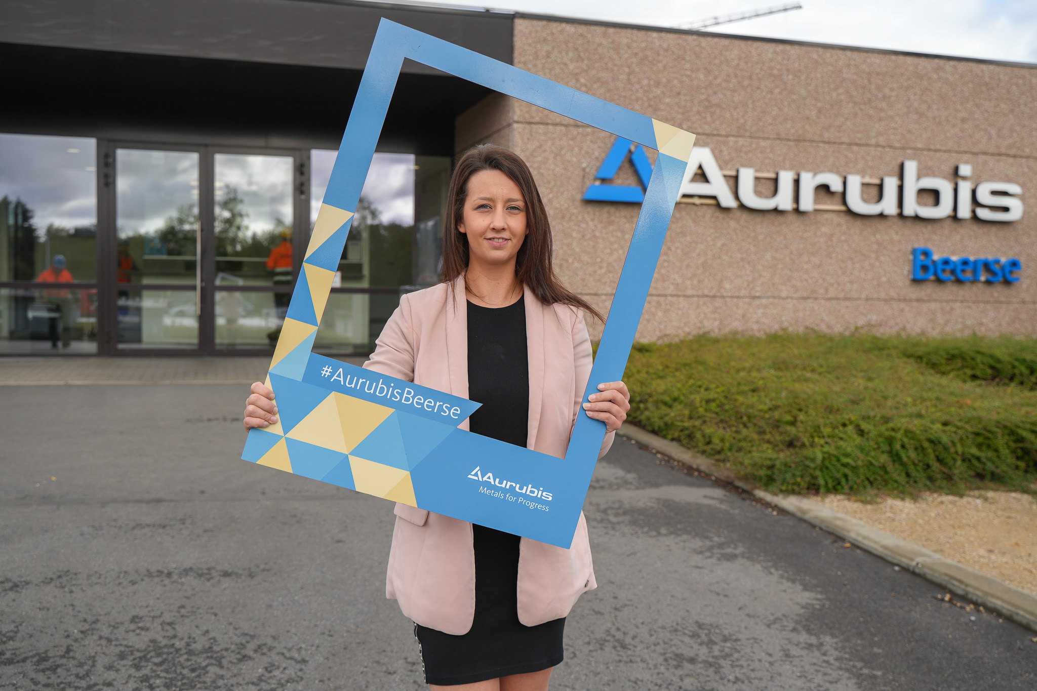 Celine Kolling (28), Reception & Shipping Clerk